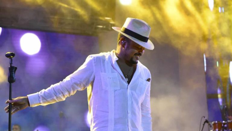 Wason Brazobán: del "play" al escenario, una voz que canta, reflexiona ...
